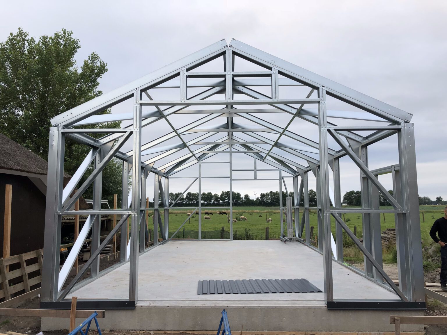 Zelf garage bouwen | Finish Building nr.1 in zelfbouwloodsen